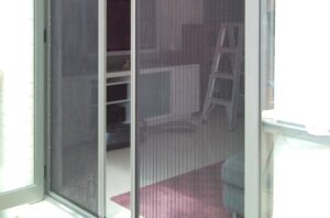 Retractable Flyscreens – Flyscreen Australia